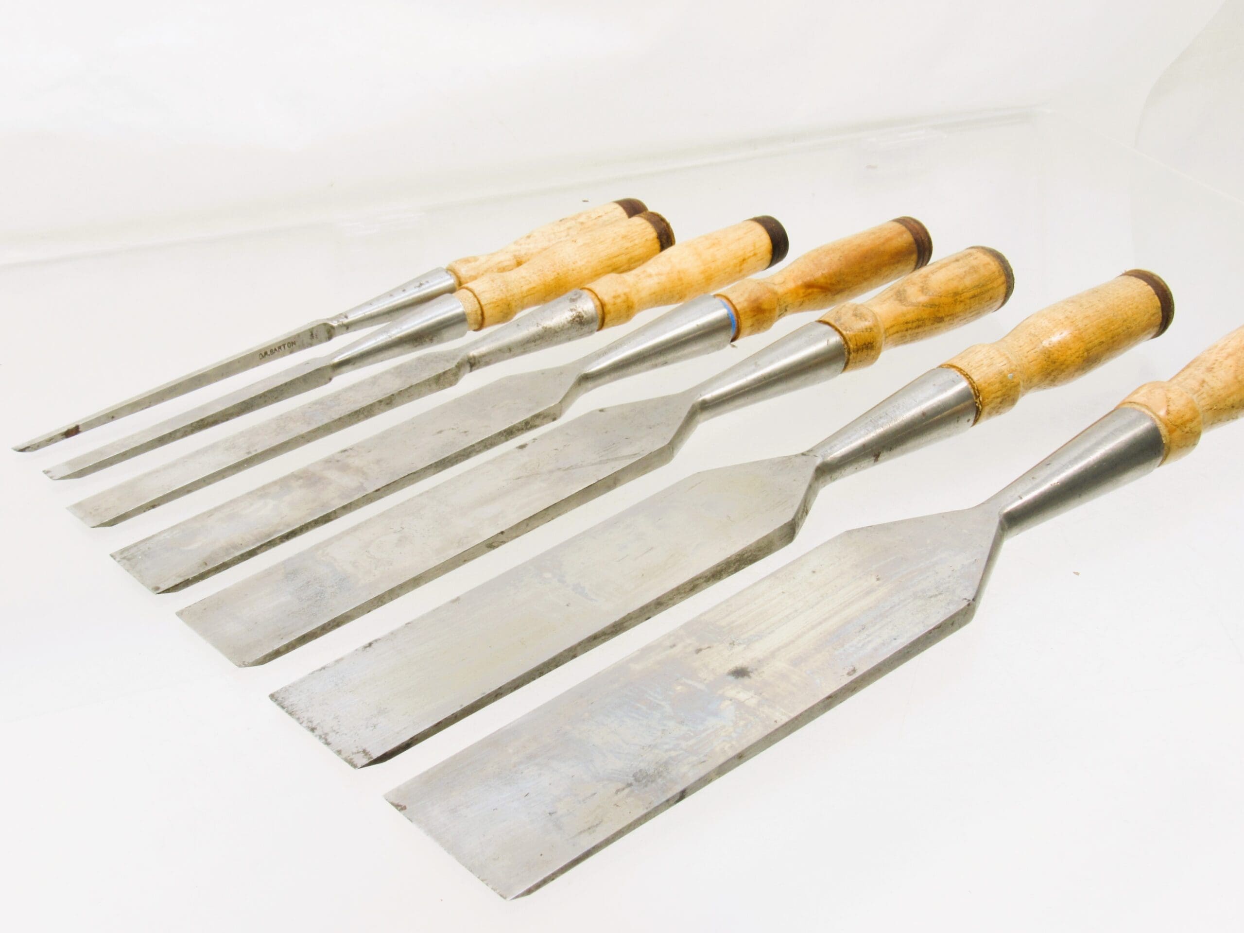 Spectacular Set of 7 D R Barton 1832 Socket Chisels Sharp ! - Michael ...