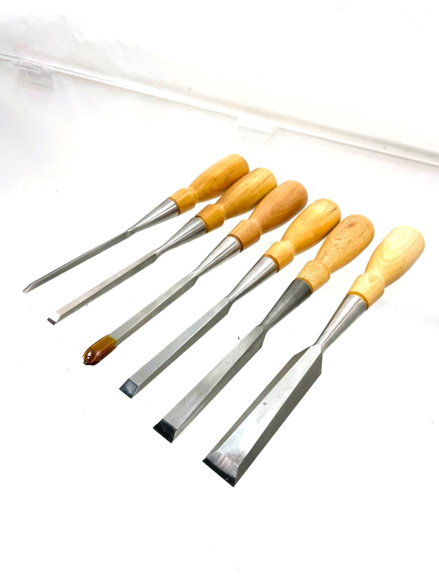 Superb Set of 6 Lie Nielsen Chisels in Tool Leather Chisel Roll 1/8" 1/ ...